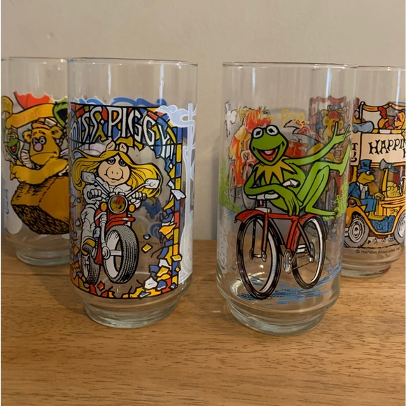 McDonald's | Kitchen | Vintage 981 Muppets Mcdonalds Glasses Set Of 4 ...
